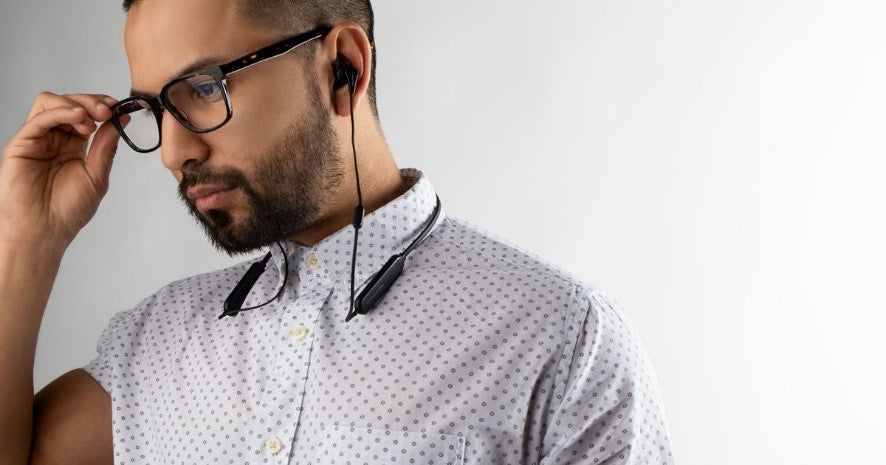 Headphones: How to Pick Between On-Ear and In-Ear Designs – PHIATON